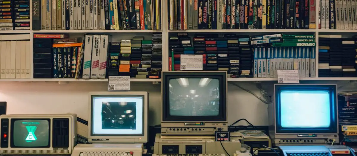 The Fascinating World of Vintage Computers: A Journey Through Time ...